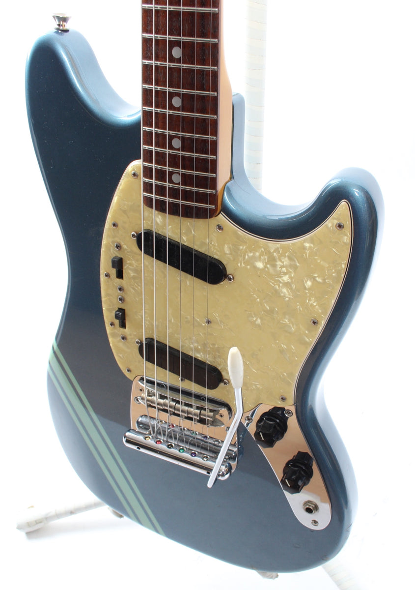 2006 Fender Mustang 69 Reissue competition burgundy – Yeahman's Vintage ...